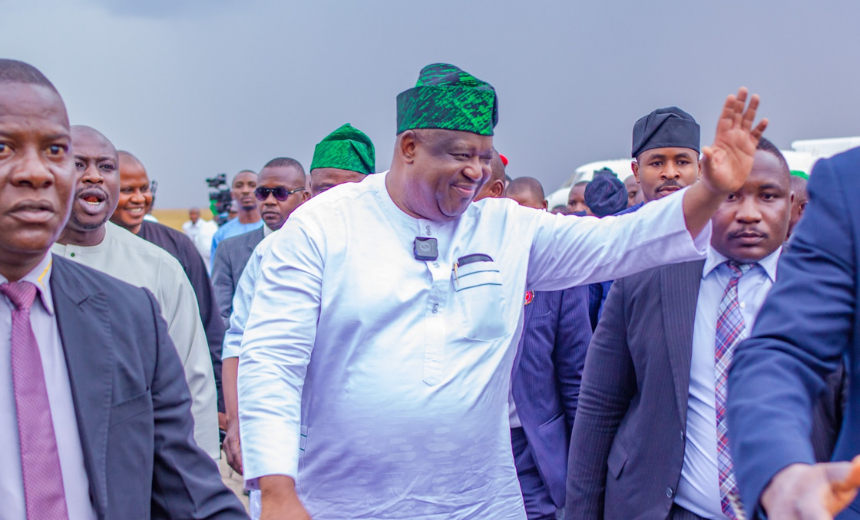 Mammoth Crowd Welcomes Gov. Mutfwang After Supreme Court Victory | AIT LIVE